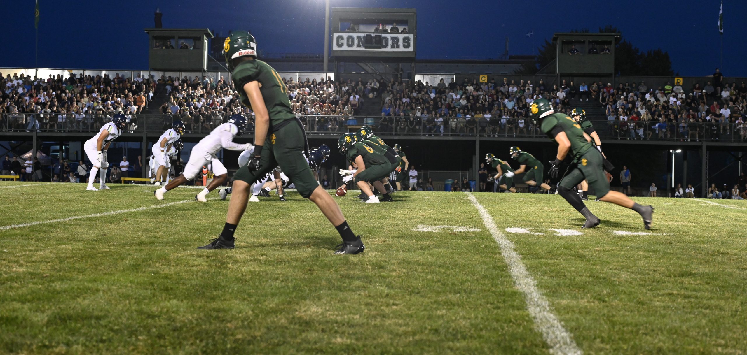 Les Condors football amorcent leur saison avec intensité - Le Cégep ...